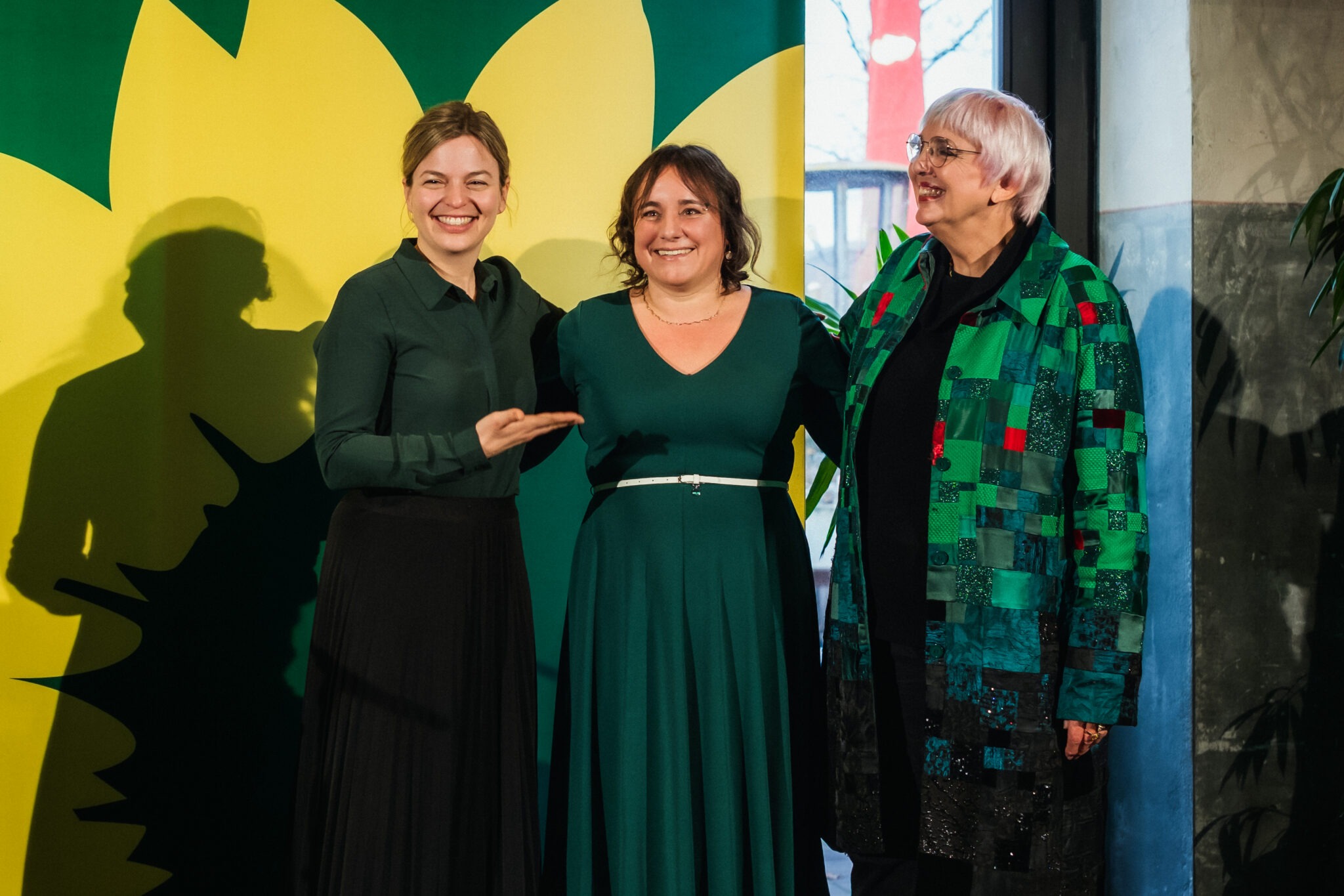 Grüner Wahlkampfauftakt zur Kommunalwahl mit Martina Wild, Claudia Roth ...